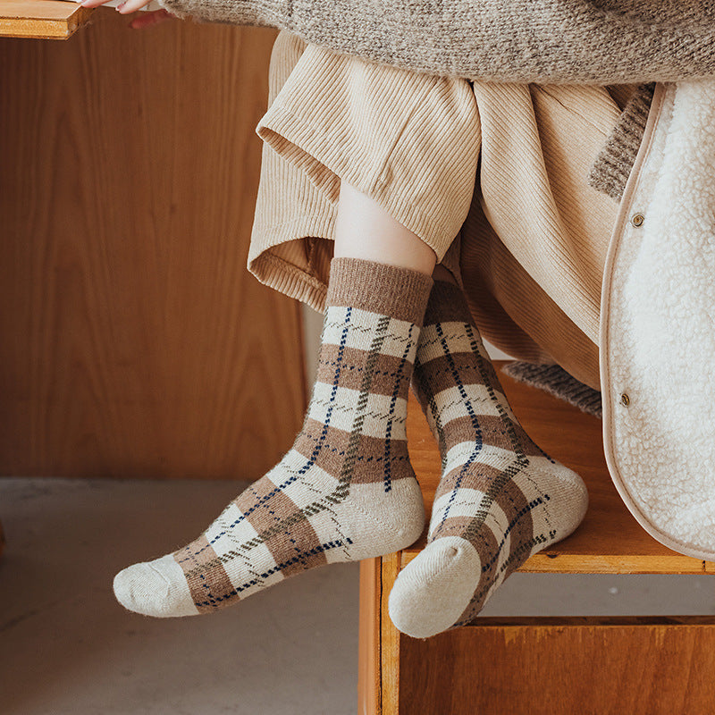 Last Call: The Ultimate Sock Send-off – Happy Knits